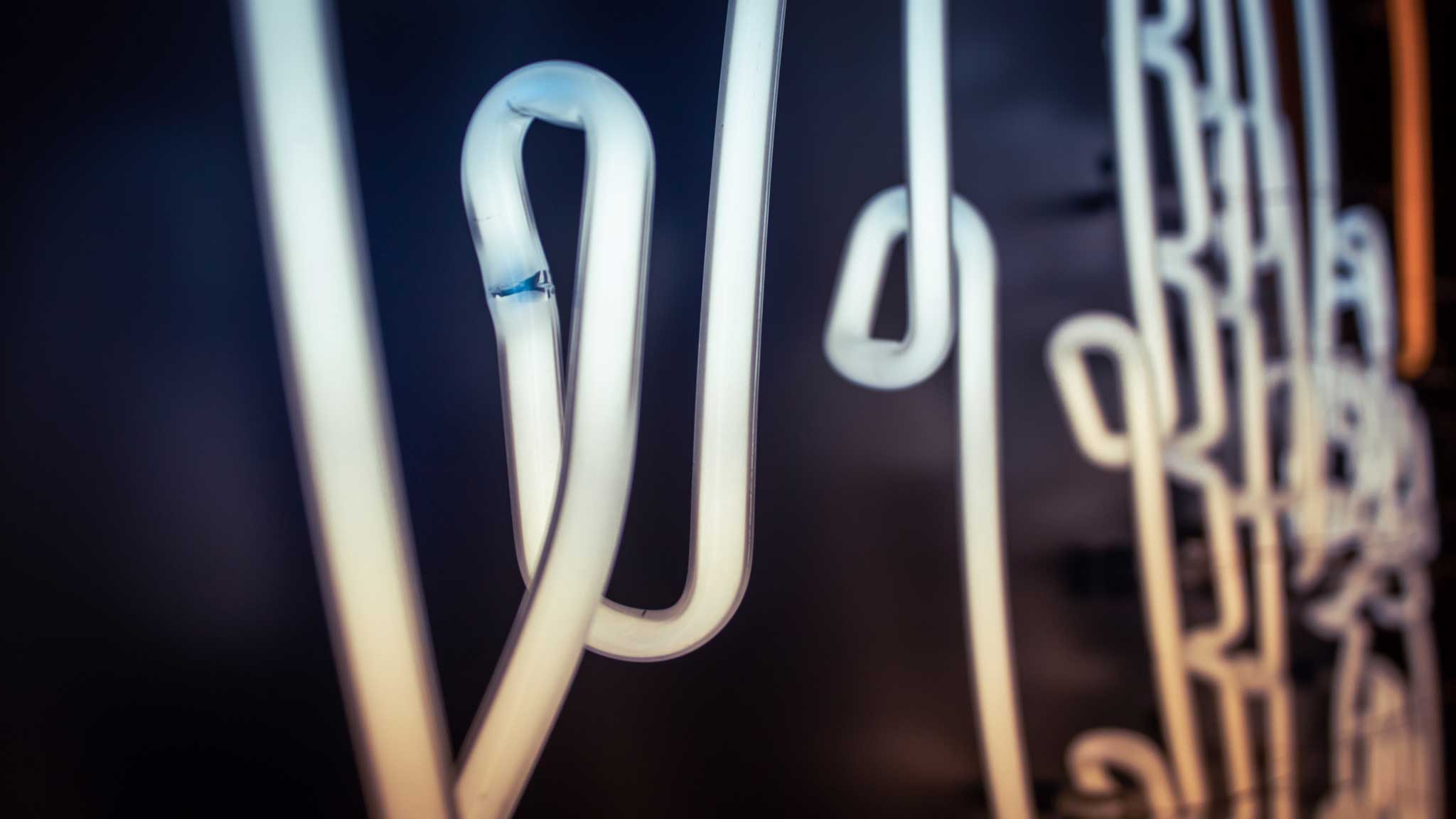 The Benefits of Neon Signage - Signs Plus